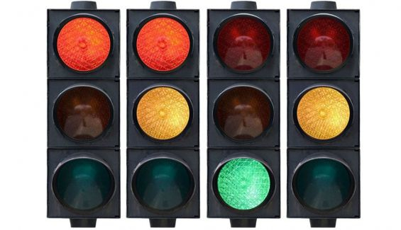 Llegarán nuevos semáforos de 4 colores y estas son las luces