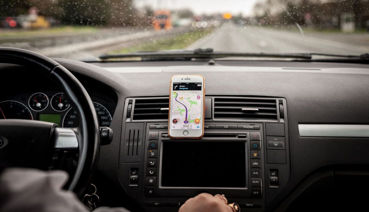 Activa así las alertas de radares en Google Maps y Waze