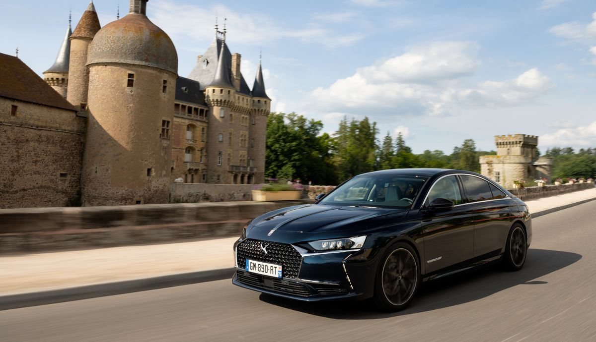 DS9 Esprit de Voyage: probamos Chat GPT en la gran berlina