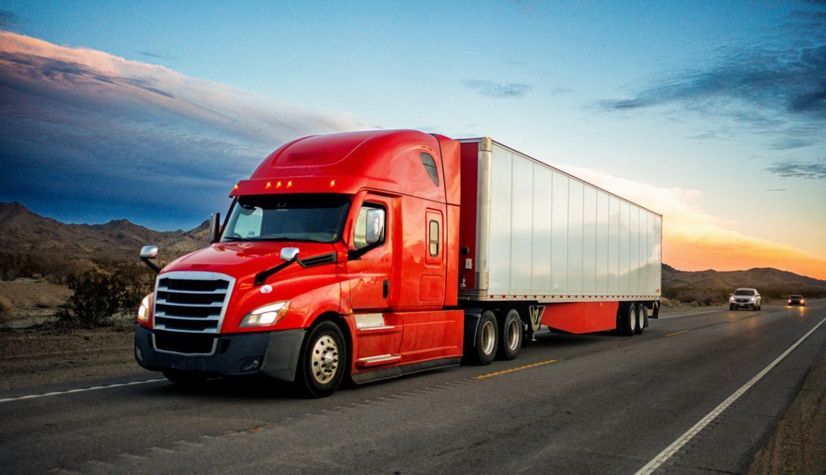 Tractocamión, ¿Qué es y cómo se conduce? Descubre qué es un ...