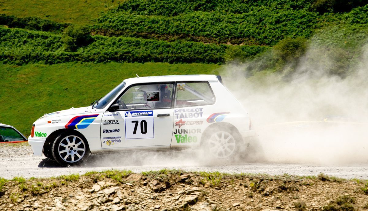 Coches de rally: ¿cómo son? Características más importantes