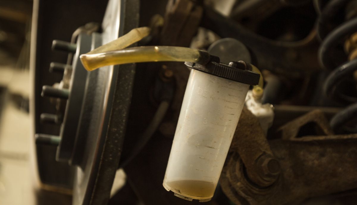 Purgar los frenos del coche: ¿Cómo se hace?