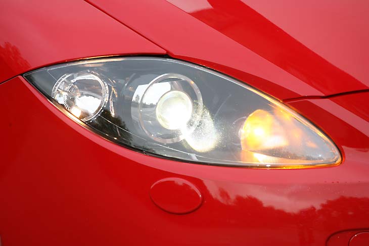 Citroën C4 1.6 16V THP y Seat León 1.8 TSi detalles exterior
