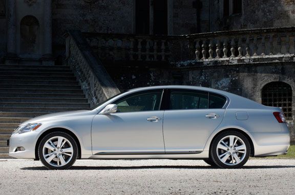 Lexus actualiza el GS 450h