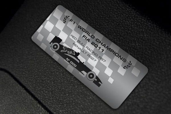 Renault Clio RS Red Bull RB7