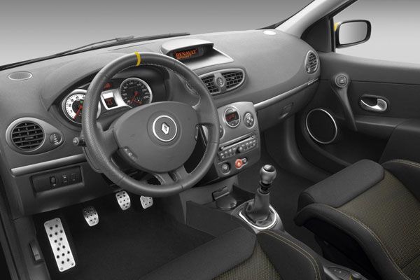 Renault Clio RS Red Bull RB7