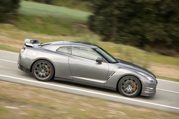Nissan GT-R lo probamos
