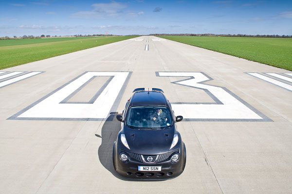 Nissan Juke R el contacto