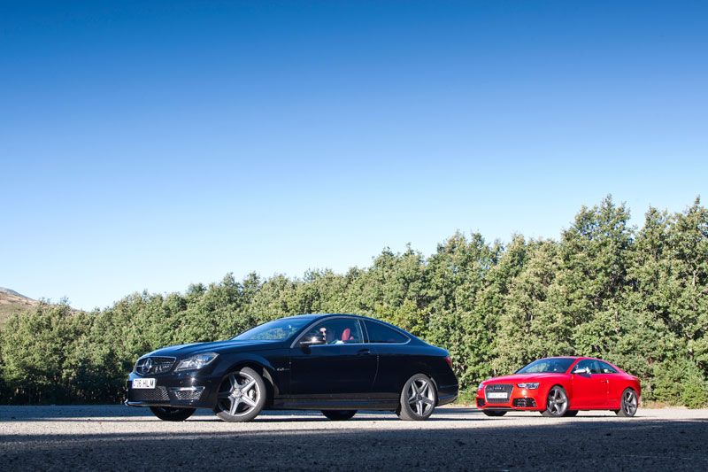 Audi RS5 contra Mercedes C63 AMG Coupé