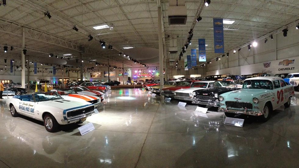 El garaje secreto de General Motors en Detroit