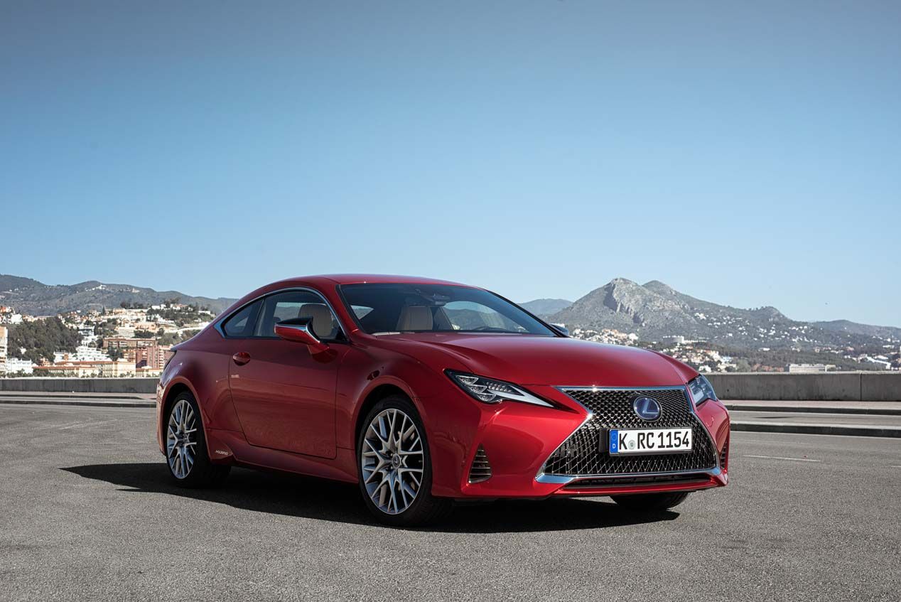 Lexus RC 300h 2019: un coupé híbrido de 223 CV