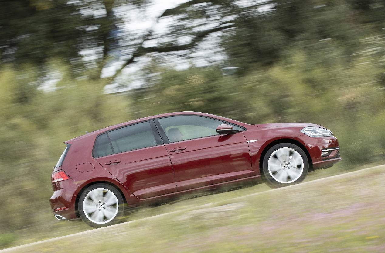 Comparativa: Mini Clubman Cooper vs VW Golf TSI