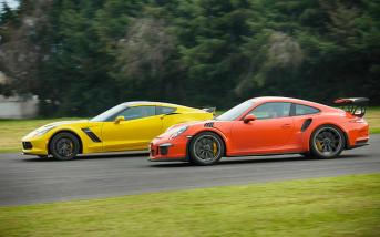 Porsche 911 GT3 RS vs Chevrolet Corvette Z06: comparativa exclusiva